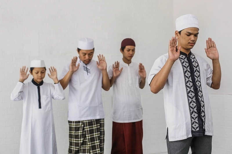 Tata Cara Sholat Idul Adha Lengkap Beserta Bacaannya, Catat!