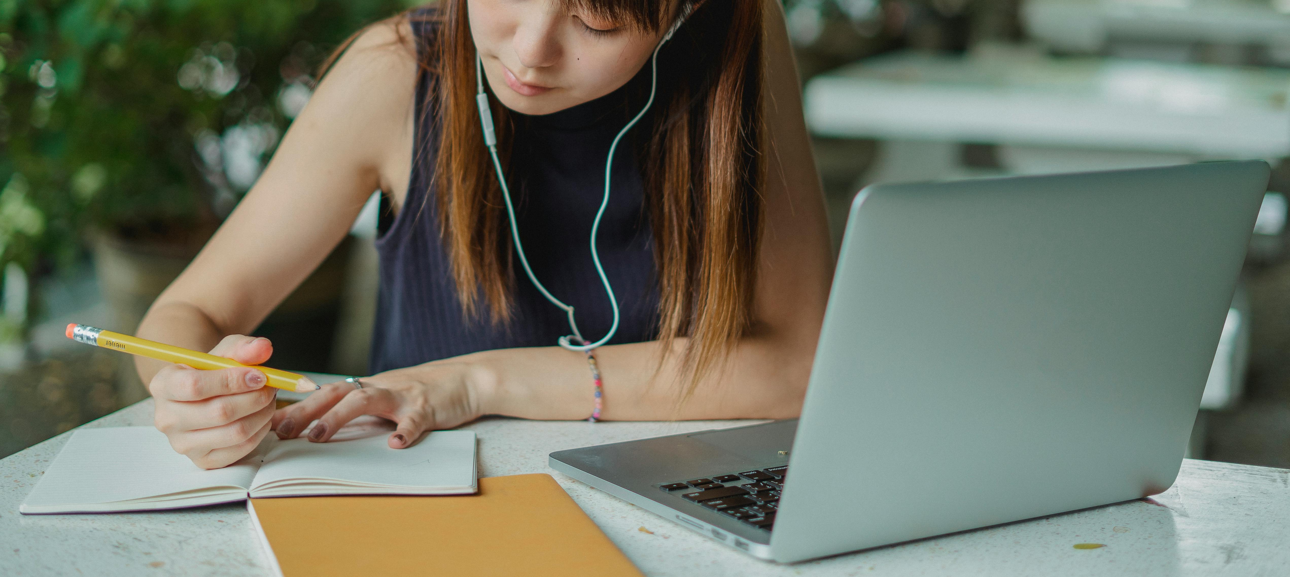 Cara Mengelola Uang Saku untuk Mahasiswa: Tips Hemat dan Efektif Cara Mengelola Uang Saku untuk Mahasiswa: Tips Hemat dan Efektif